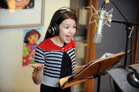 English Dubbing Services | American & British Dubbing- GoPhrazy