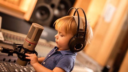 English Dubbing Services | American & British Dubbing- GoPhrazy